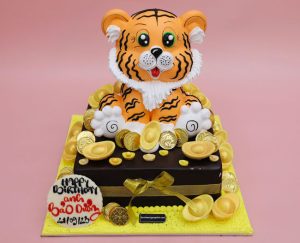Bánh sinh nhật tạo hình 3d con cọp tuổi dần nền socola đẹp độc đáo ...
